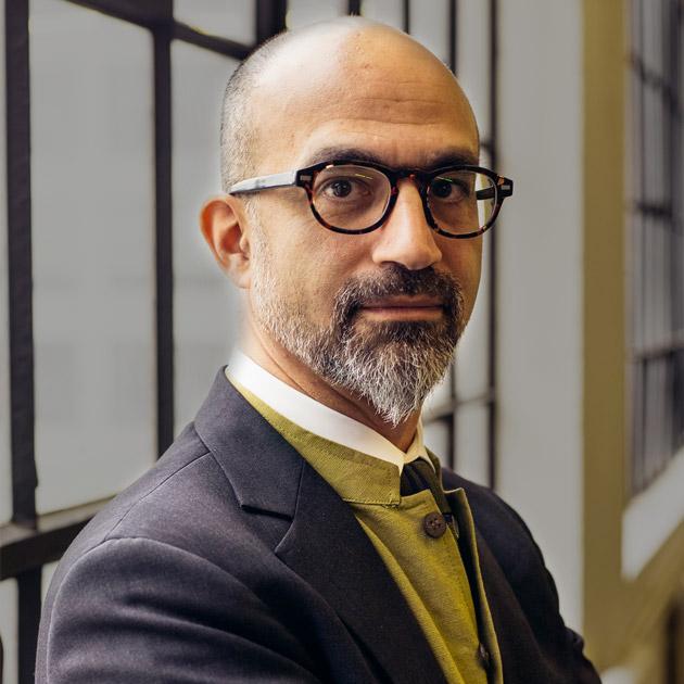 John Fernández | The Guide to Residences